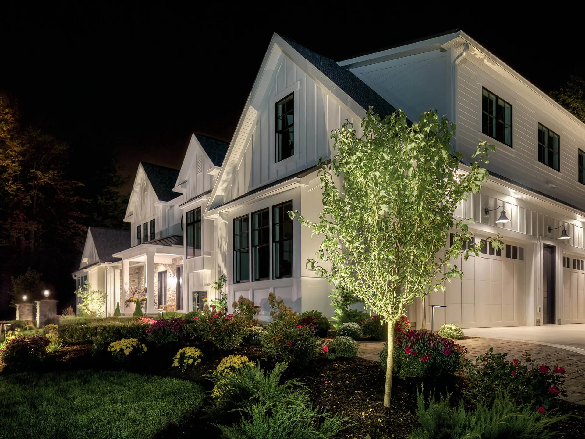 Oasis Lighting Design - Expert Landscape Lighting & Audio Installation
